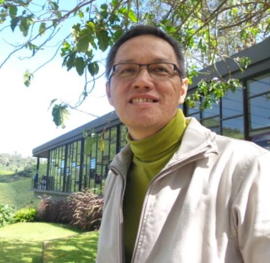 Artist Highlight- Tang Hong Lee – PRO ART & FRAME