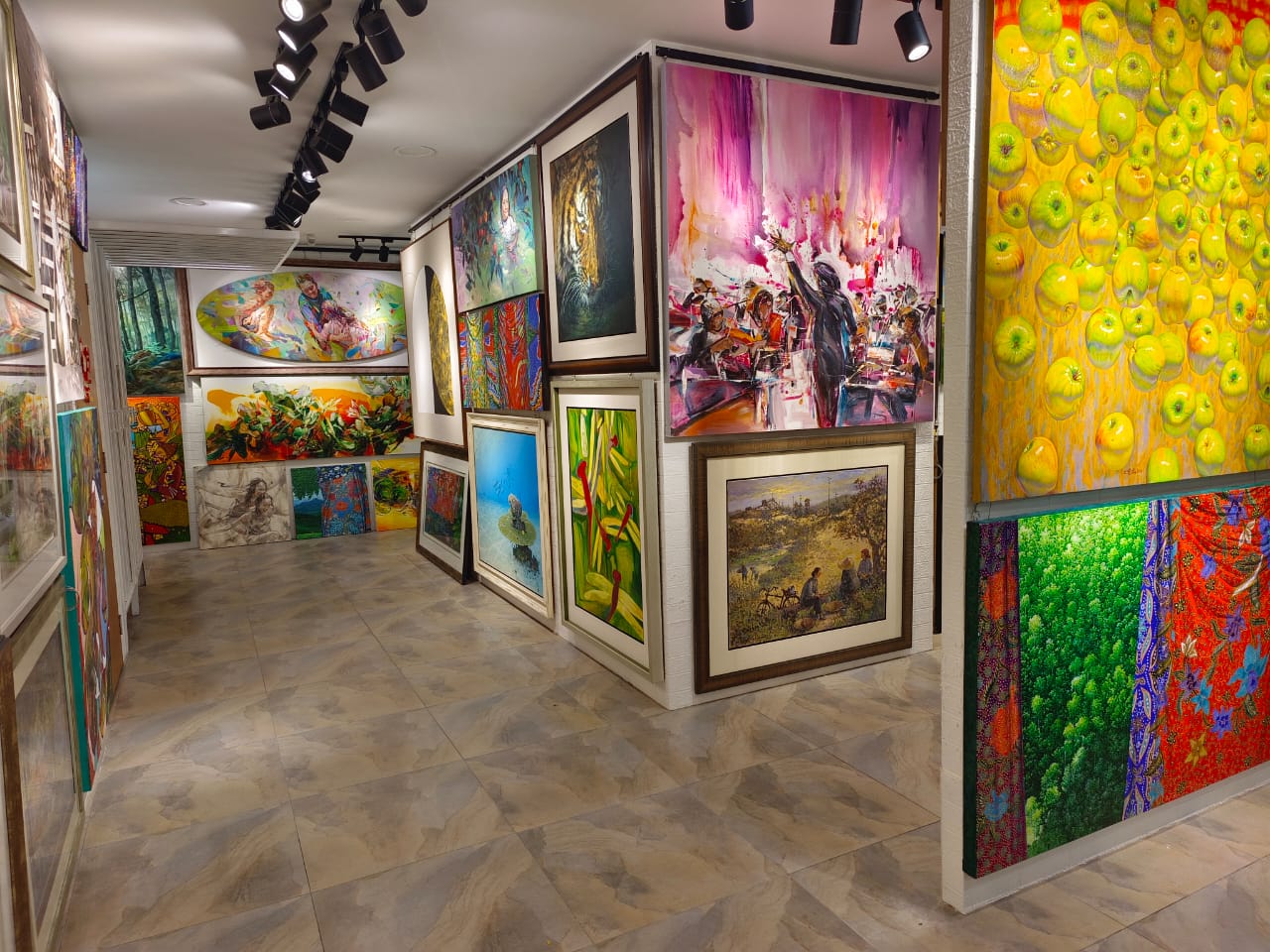 New Look – PRO ART & FRAME